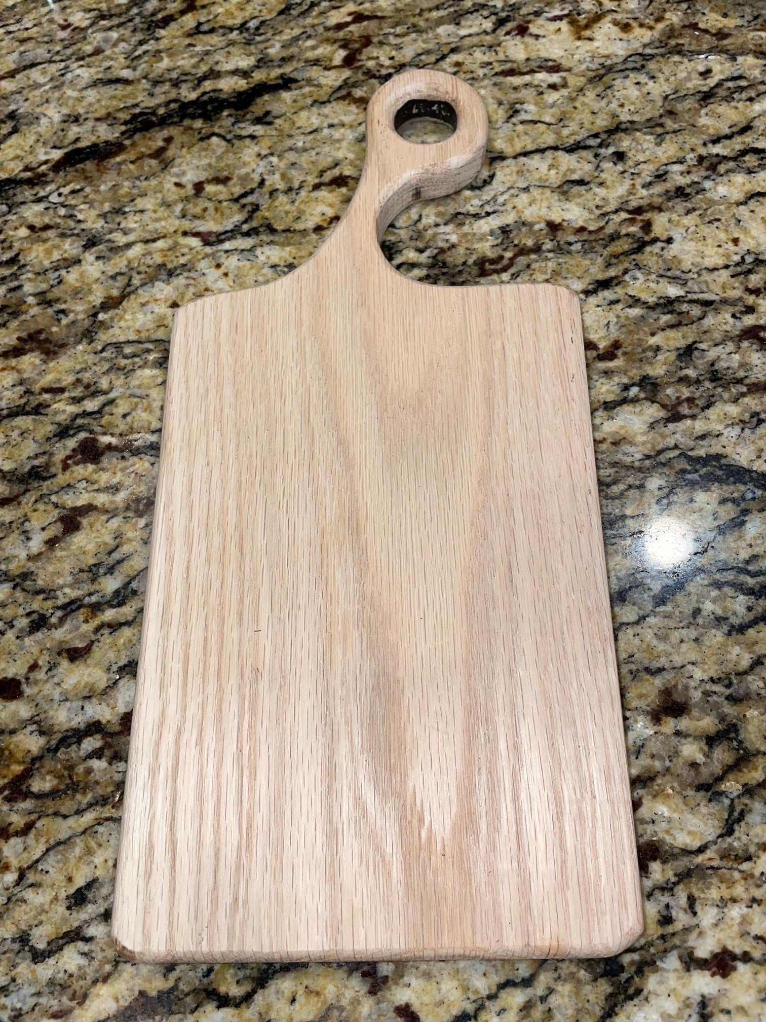 Red Oak Paddle Cutting Board – Customark Engraving